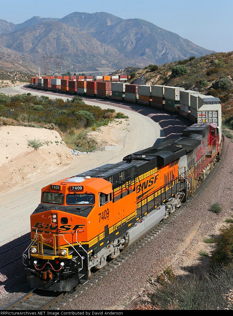 BNSF 7409